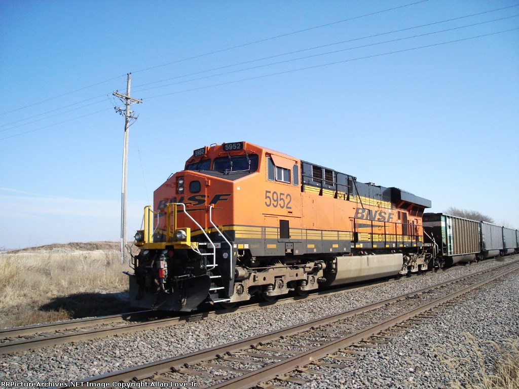 BNSF 5952 DPU